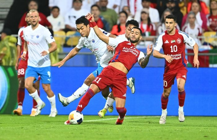 디시트렌드 : ‘조유민 풀타임’ 샤르자, ACL2 챔피언 등극…서울은 ACLE 본선행